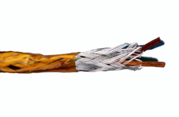 Vákuum kompatibilis kábelek - Metlok Engineering Kft.